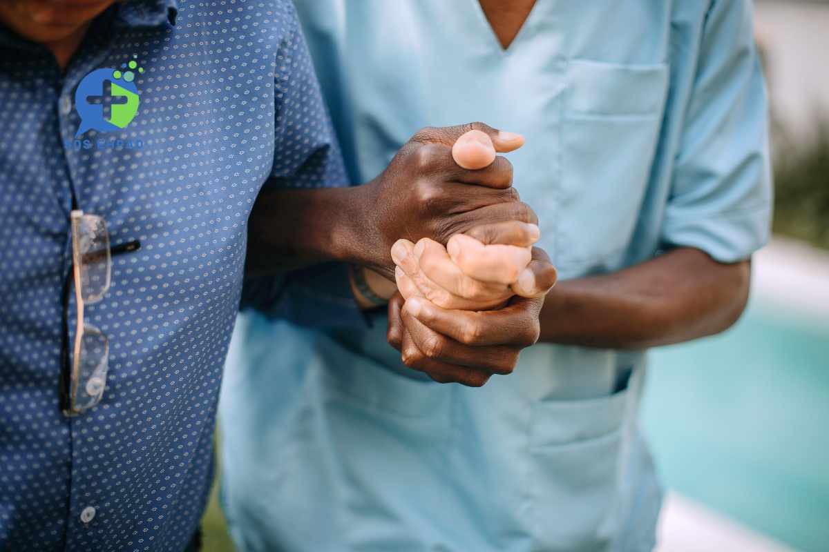 Les ASH et les soins en EHPAD : quelles possibilités ? - SOS Ehpad